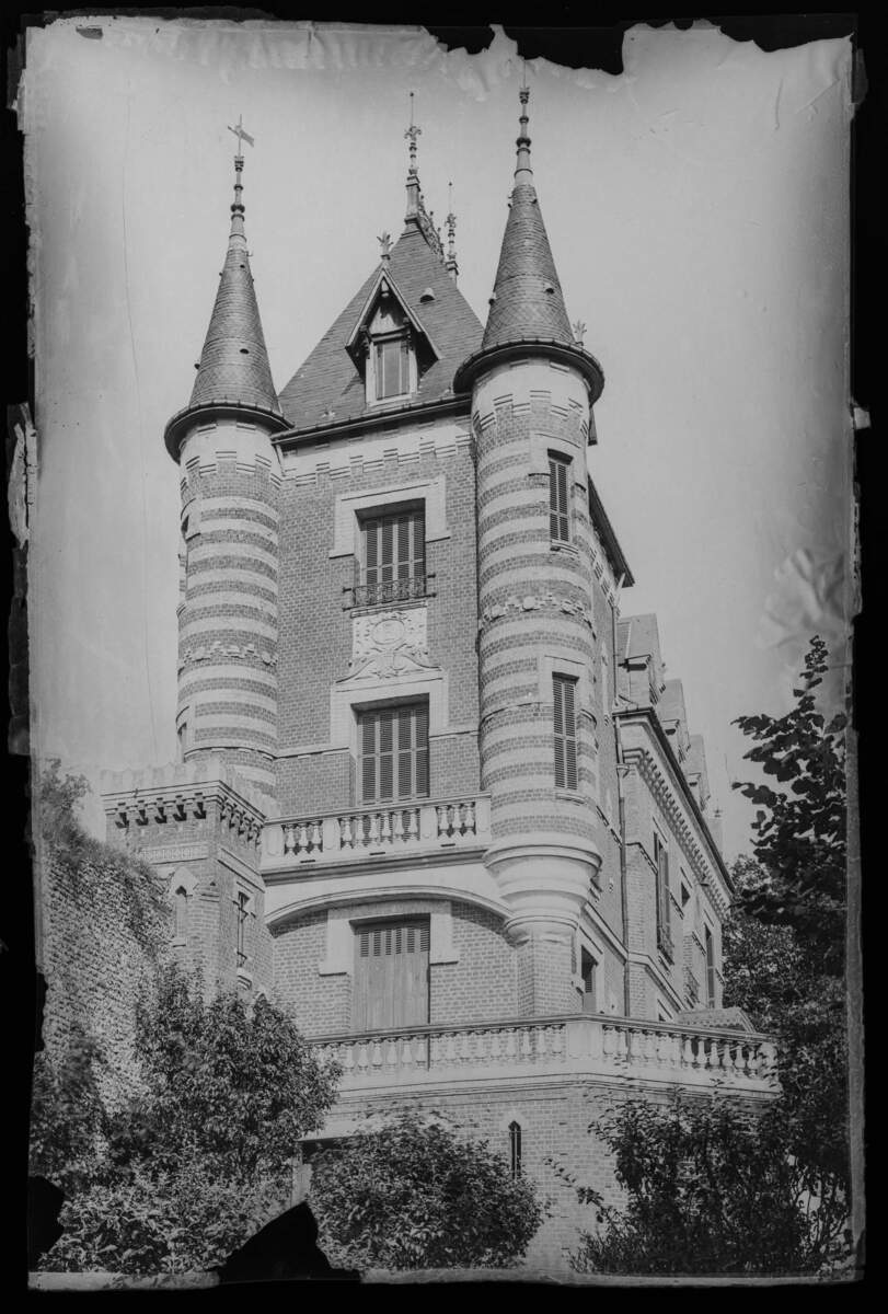 The castle Gauthier Giffard – Audio guide by Office de Tourisme Terroir ...