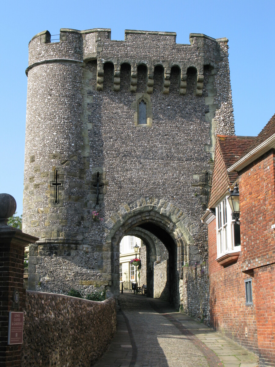 Castlegate – Audio guide by Lewes Heritage Open Days | tmatic.travel