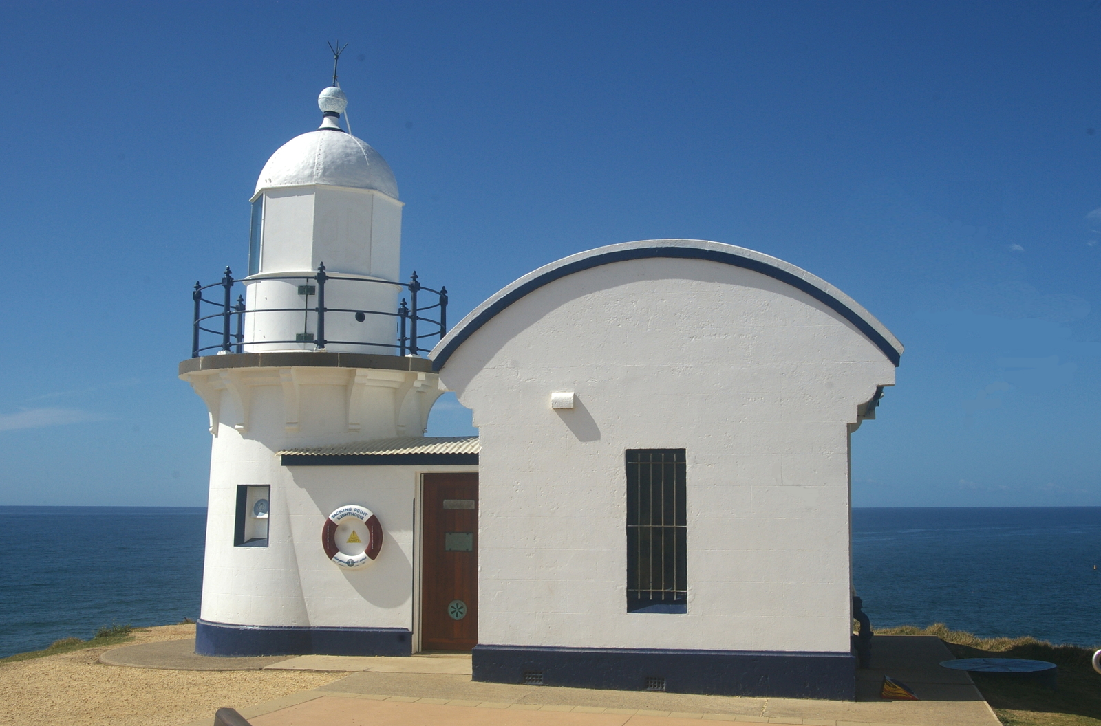 Coastal Walk Stage 4: Tacking Point Lighthouse – Audio guide by Port ...